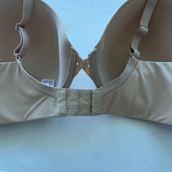 Wacoal | Intimates & Sleepwear | Wacoal Amazing Assets Back Smoothing ...